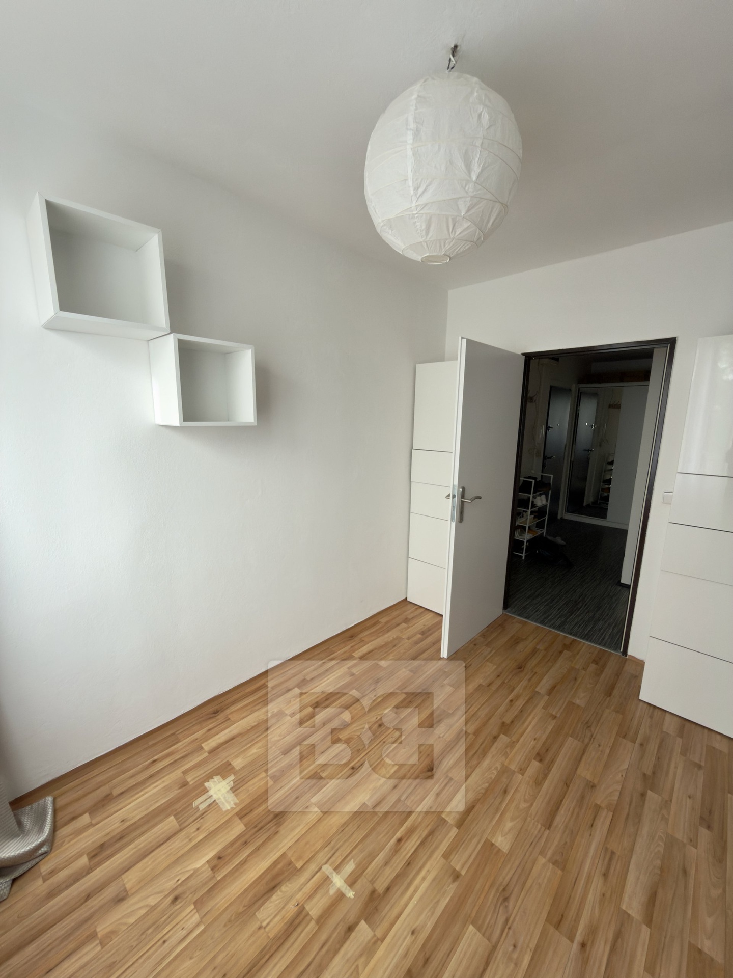 Pronájem pokoje 7,4 m², Praha - Bohnice – Bohemian Estates